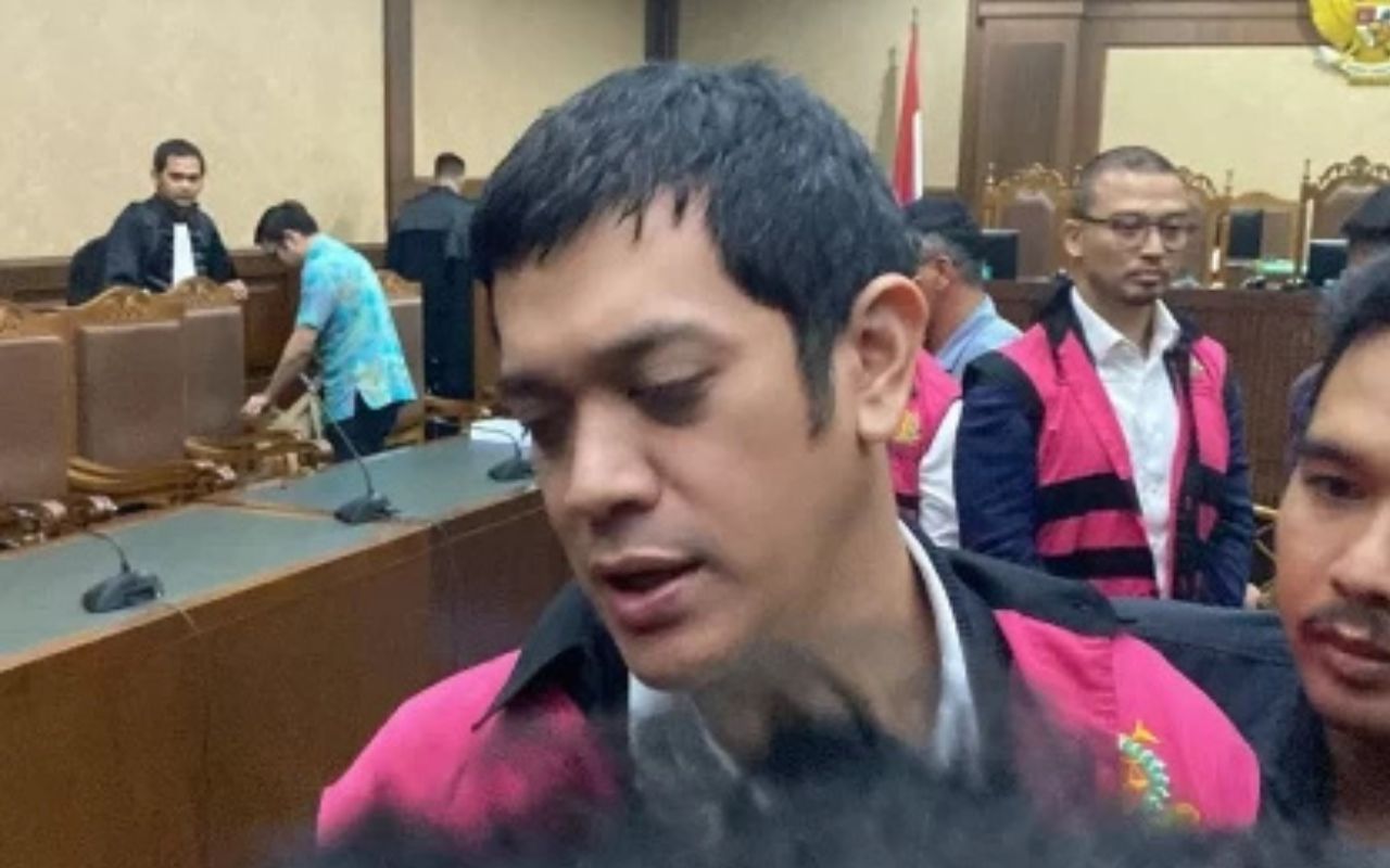 Usai Dituntut 18 Tahun Penjara, Kerry Riza Sampaikan Pembelaan ...